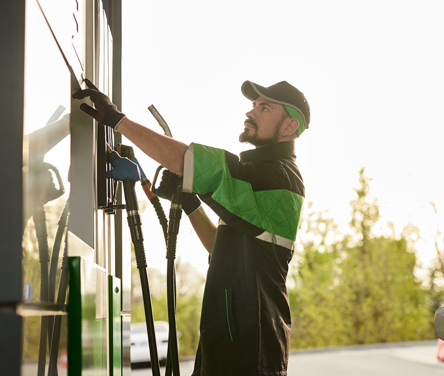 10 Practical Fuel Efficiency Tips for UK Truck Drivers | Autofast Limited